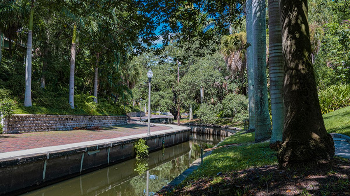 Roser Park Ghost Tours & Halloween Block Party | Visit St Petersburg ...