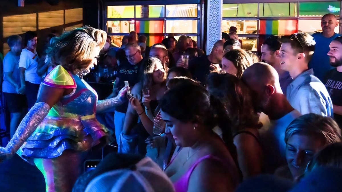 Drag Show & Drinks Finale at Blur Nightclub | Visit St Petersburg ...