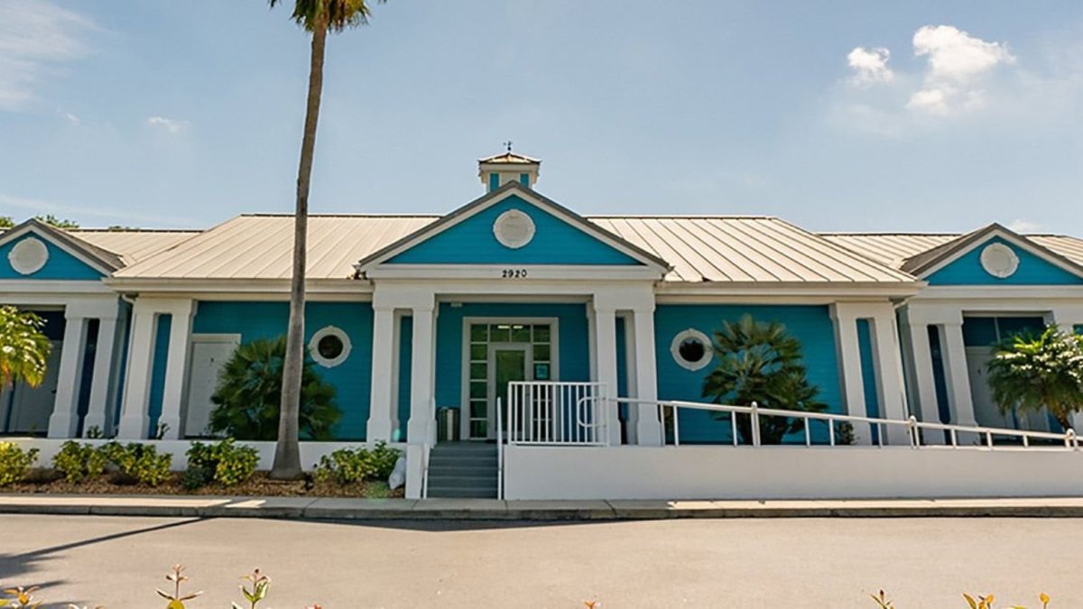 The Blue Moon Inn | Visit St Petersburg Clearwater Florida